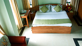 Gallery,Ponmudi, Hill resort, Golden Peak, Thiruvananthapuram ...